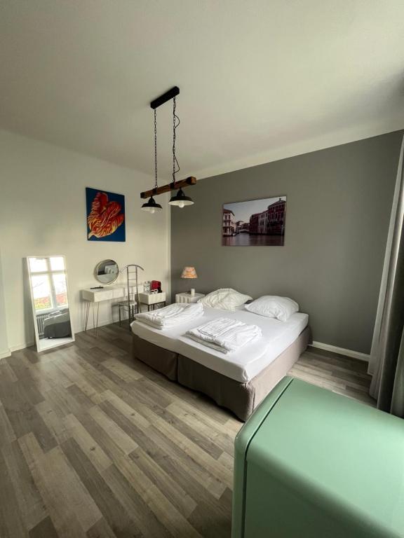 King David Garden, Berlin (updated prices 2025)