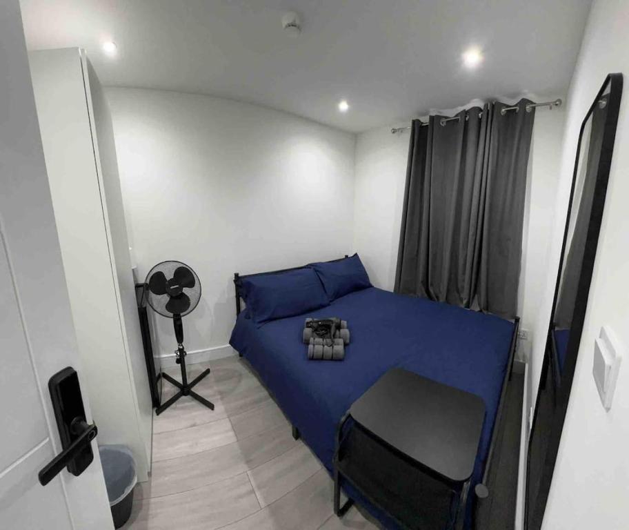 Nine Elms-US Embassy London Room, London (updated prices 2026)