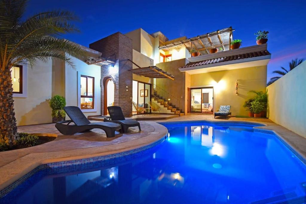 Oceanview rooftop private pool game room & bar, La Paz (updated prices ...