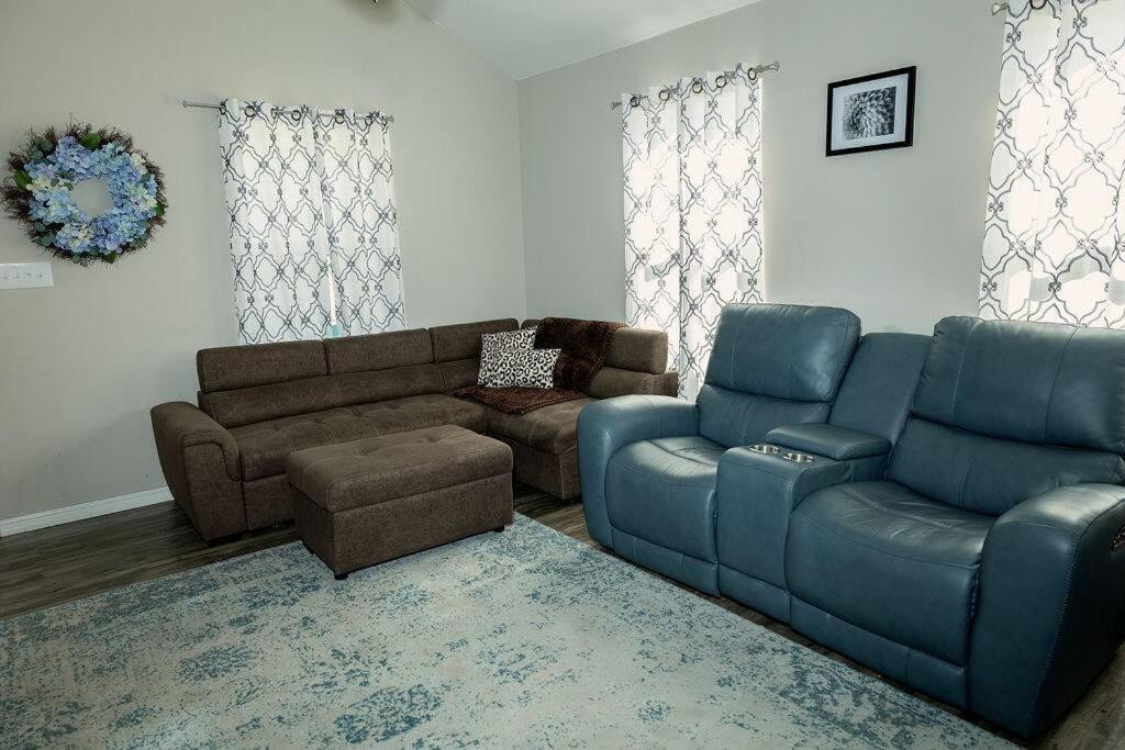 Happy Beach House in Biloxi, Biloxi (updated prices 2025)