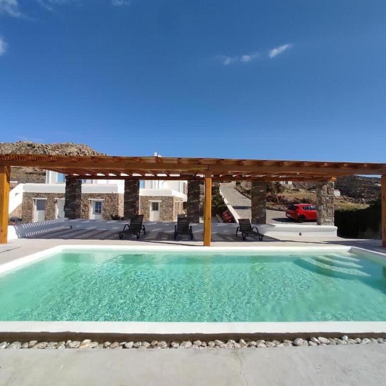 1 Bd Gorgeous Rustic Cave with Dreamy Shared Pool, Plintri (tarifs ...