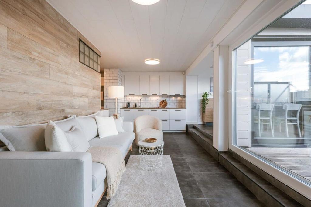 Huswell - Modern apartment with terrace and lateral sea view, Ostend ...