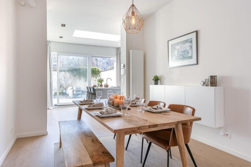 Huswell - House with large and sunny terrace, Antwerp (updated prices 2025)