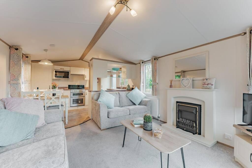 Two Hoots - Norfolk Cottage Agency, Weybourne (updated prices 2025)