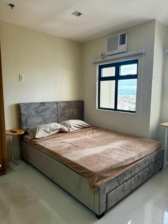 Deluxe Queen Studio Unit in Mandaue Cebu, Mandaue City (updated prices ...