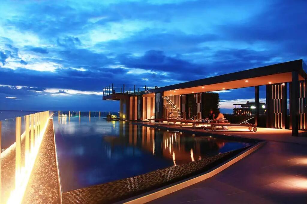 Sea view, The Base Condo Pattaya, Pattaya Central (updated prices 2026)