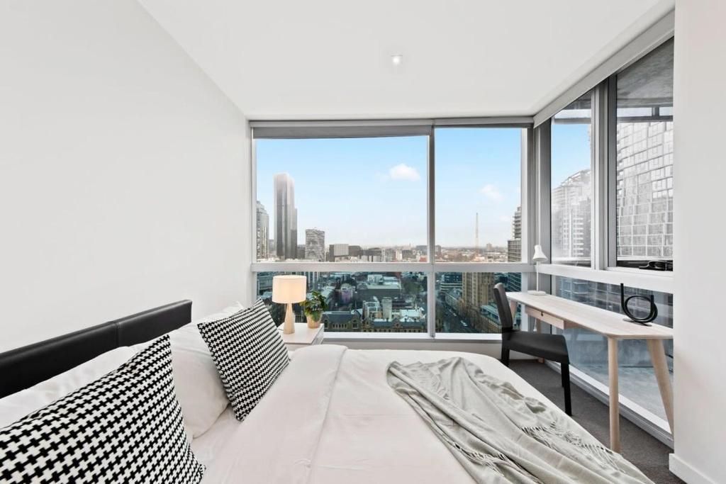 A Cozy 2BR Apt in QV City Views FREE Parking, Melbourne (updated prices ...
