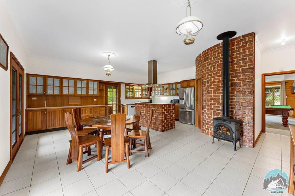 Aircabin - KANGY ANGY - Rural Retreat 4 Bedrooms, Tuggerah (updated ...