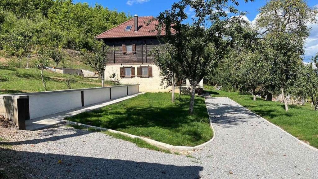 Lazarus house, Беране (актуальные цены 2024 года)