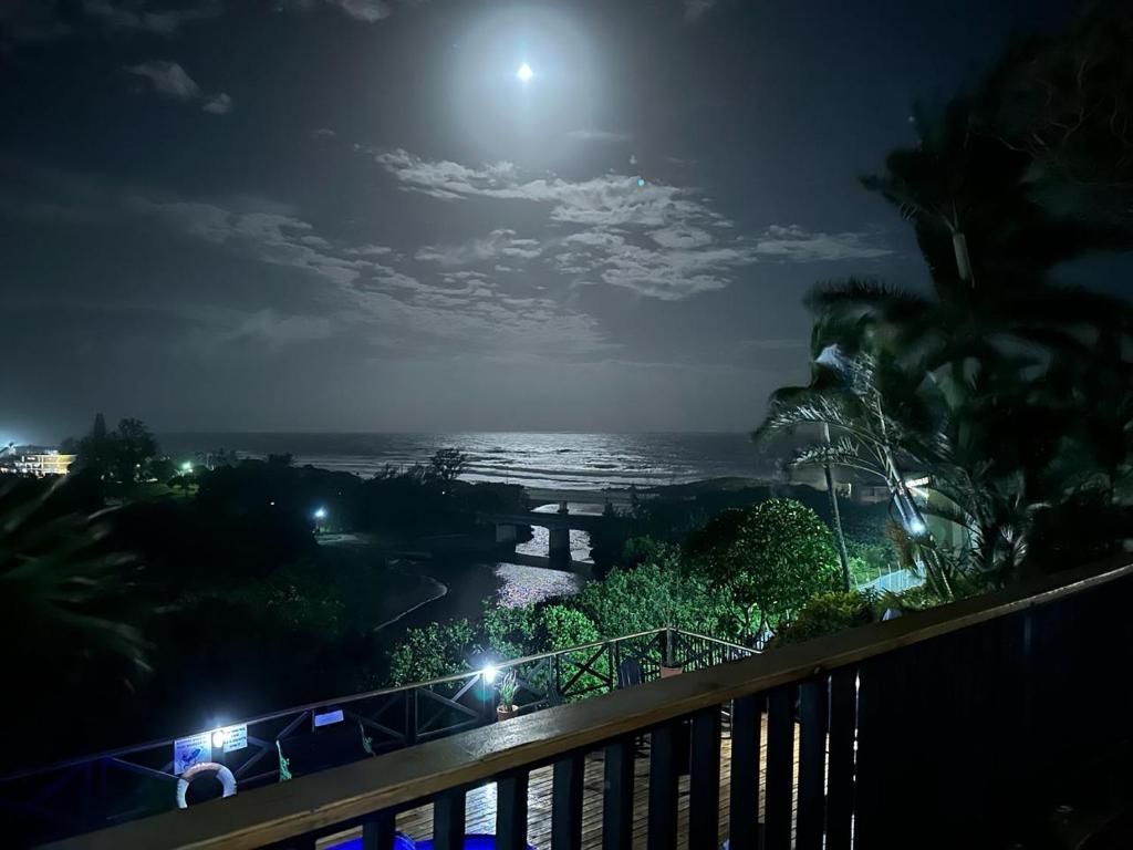 Mzimayi River Lodge, Hibberdene (updated prices 2025)