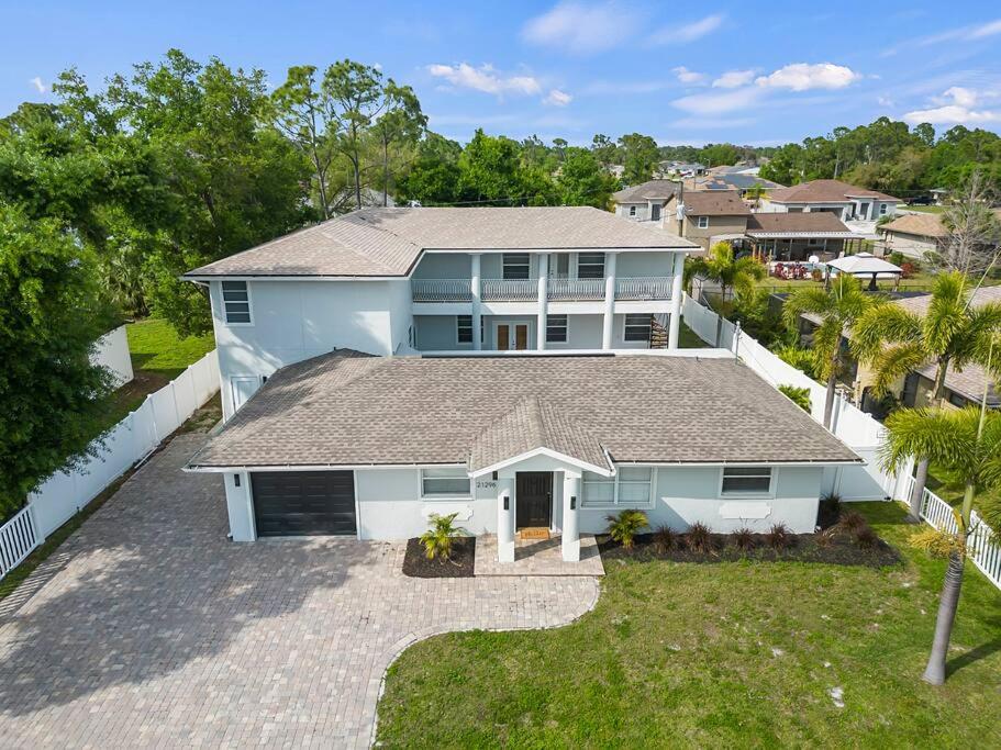 Mansion Lux: Arcade, Private Pool, 15 Guests, Port Charlotte (updated ...