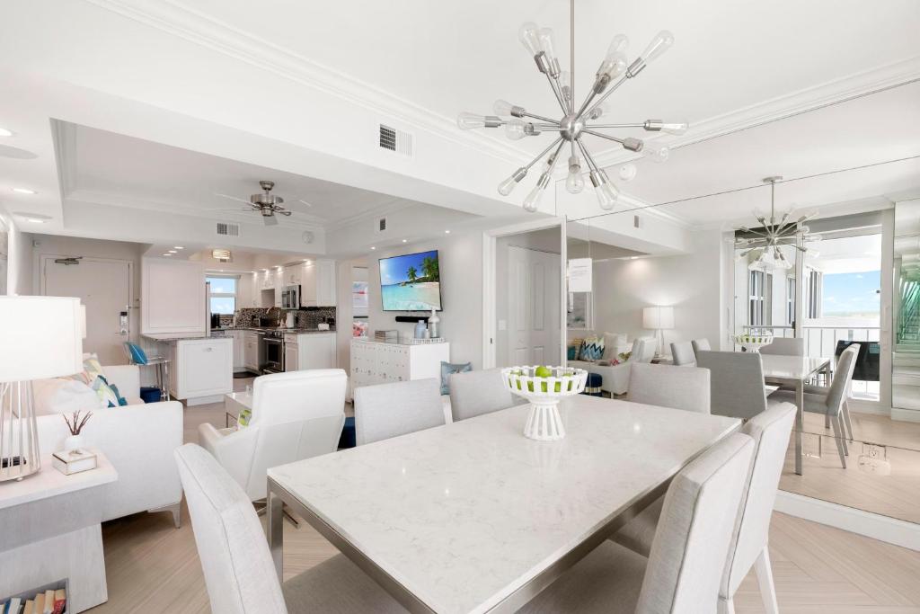 1706 South Admiralty House, Marco Island (updated prices 2026)