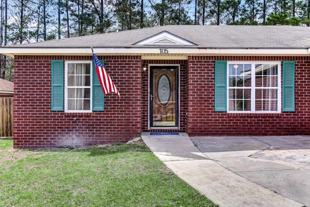 Ruby Red Reels, Savannah (updated prices 2025)