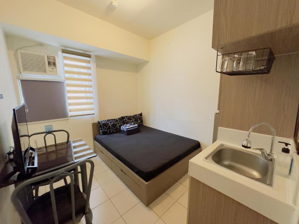Urban Deca EDSA Staycation w/Unli Wi-Fi & Netflix, Manila (updated ...