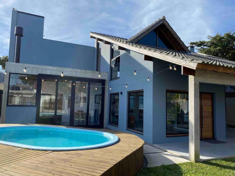 Casa nova c/ Jacuzzi e piscina perto da Lagoa, Pelotas (updated prices 2025)