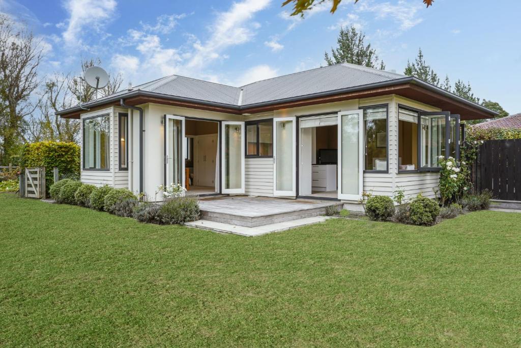 Wetheral Cottage, Ohoka (updated prices 2025)