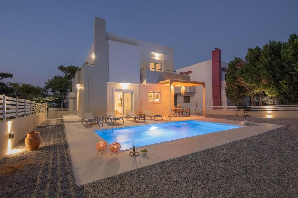 Ferienhaus mit Privatpool für 6 Personen ca 137 qm in Pastida ...