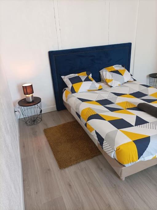 l'Impérial A - Gare RER à pieds, Étampes (updated prices 2025)