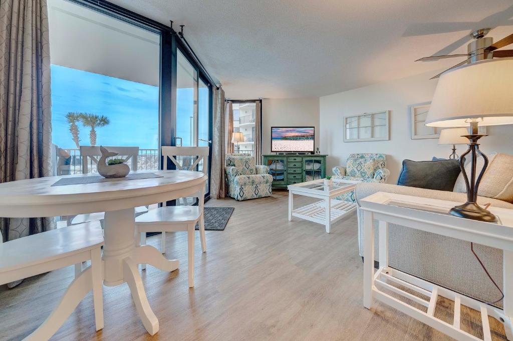 Sunbird Resort! Ground-Floor Renovated Beach Condo! Free Beach Chairs ...