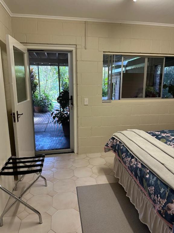 The singing frogs studio, Coffs Harbour (updated prices 2025)