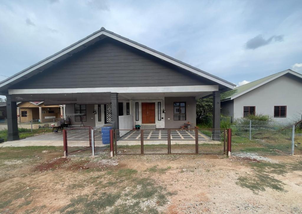 Mikaeel Homestay Beserah Kuantan, Kuantan (updated prices 2024)