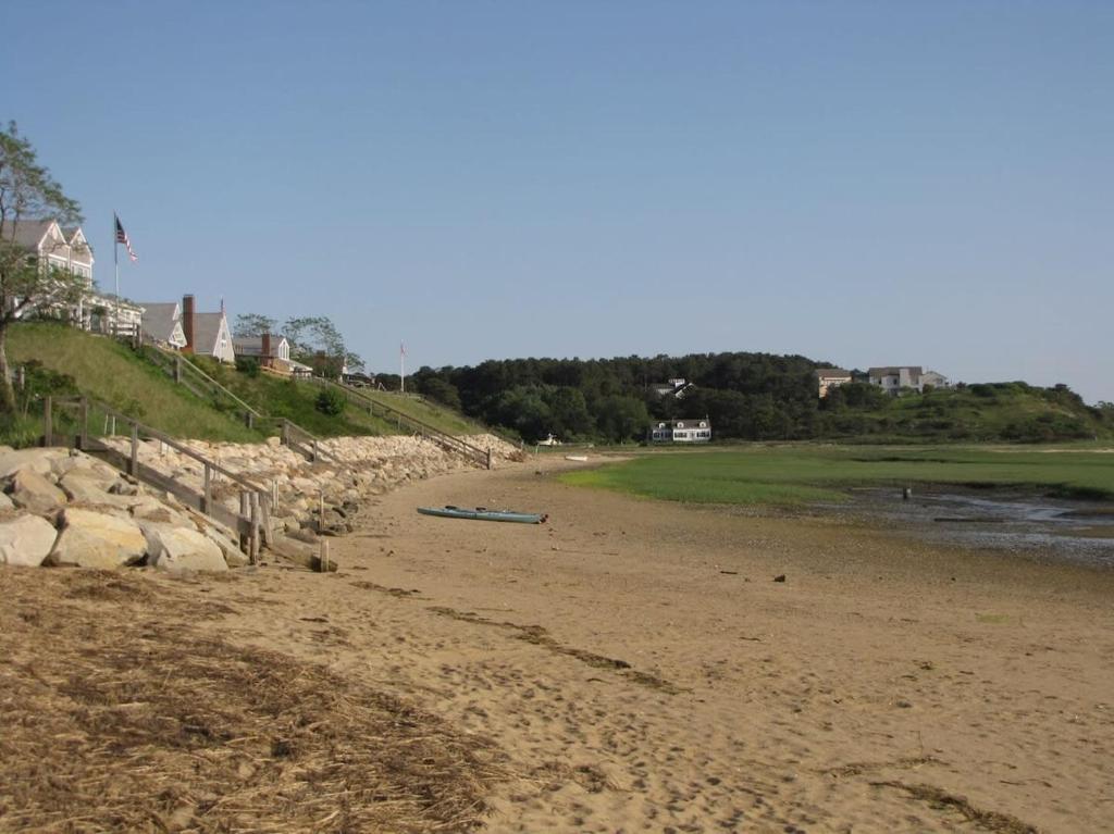 On the bay in Wellfleet - walk to water!, Wellfleet (updated prices 2026)