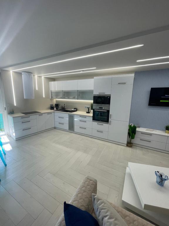 Kék Balaton Apartman, Balatonalmádi (updated prices 2026)