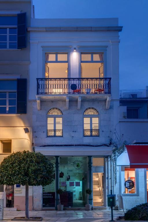 Skylight, Ermoupoli (updated prices 2024)