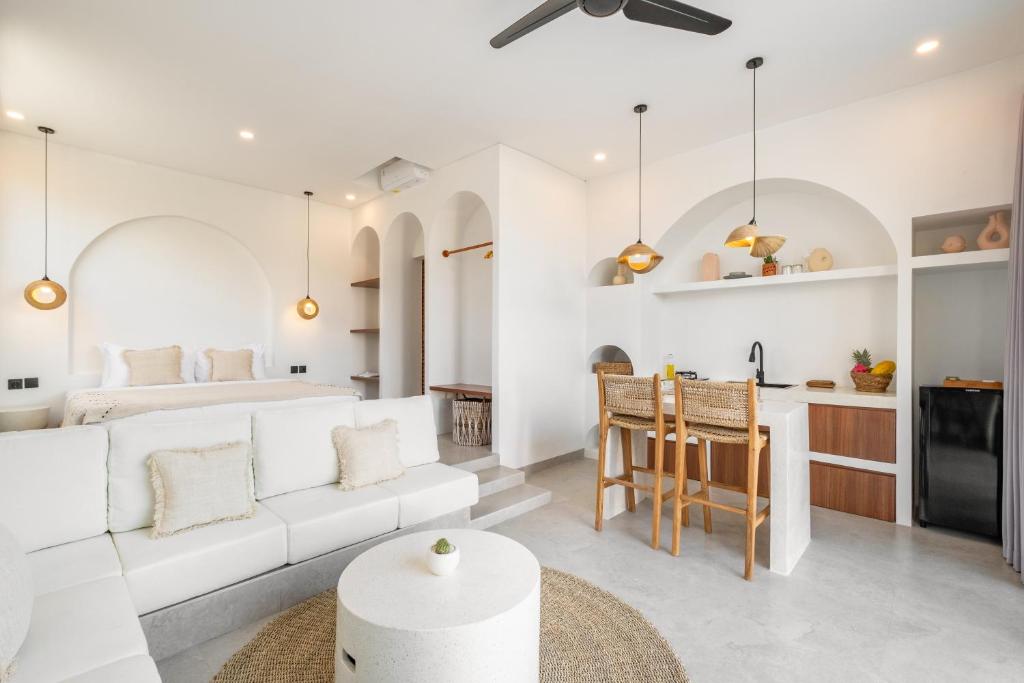 Tropical Canggu Pool Suite, Dalung (updated prices 2024)