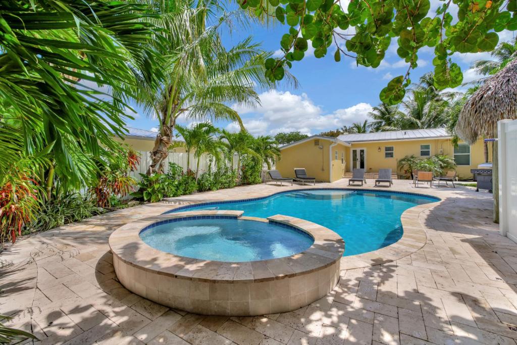Charming 3BR Home Pool and Hot Tub FTL Gateaway, Fort Lauderdale ...