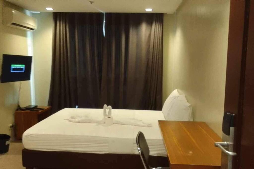 Spacious Studio Apartment B305, Manila (updated prices 2026)