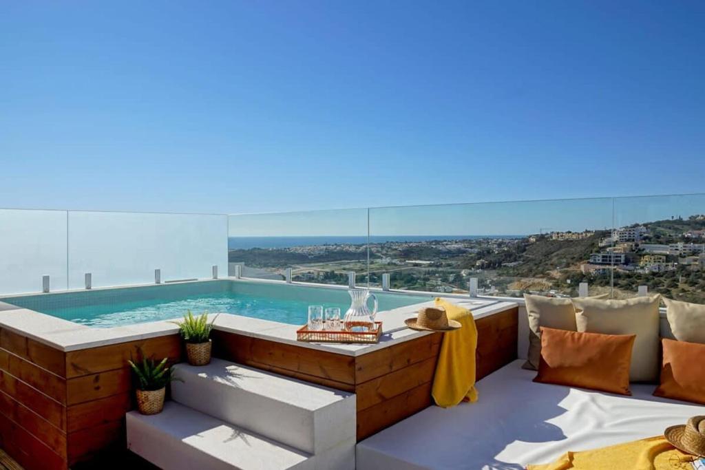 Villa Telhado Luxury rooftop retreat with 2 pools, Albufeira (updated ...