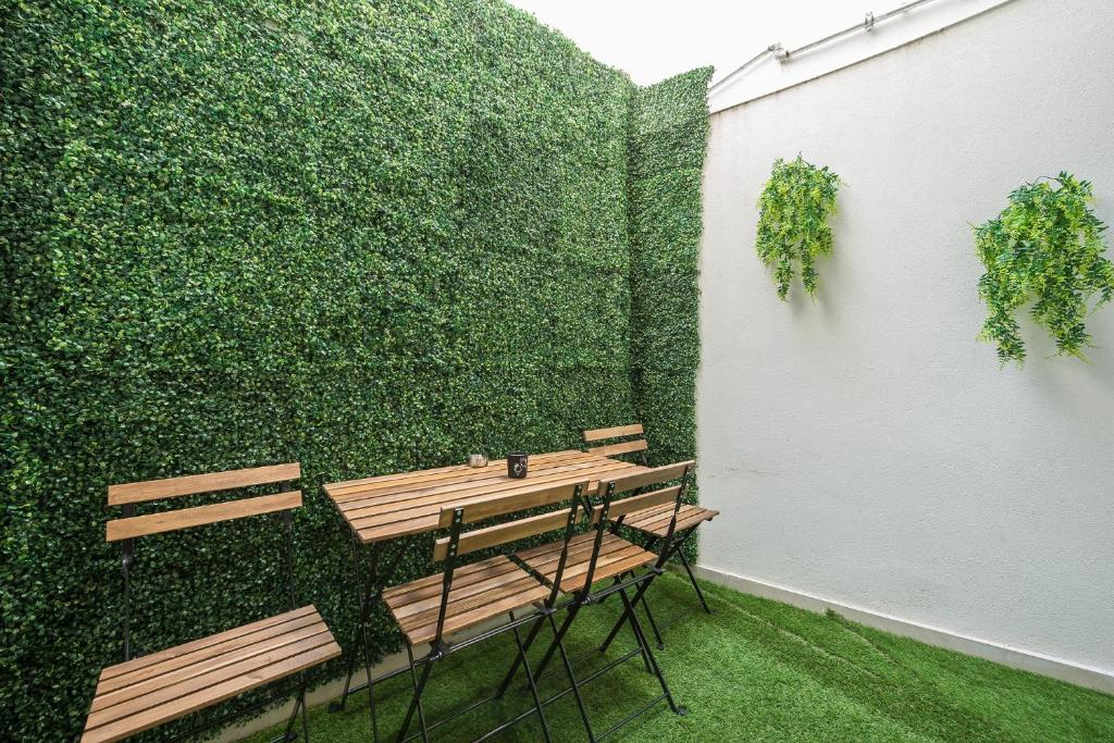 The Place to Be Kastella Exclusive, Piraeus (updated prices 2025)