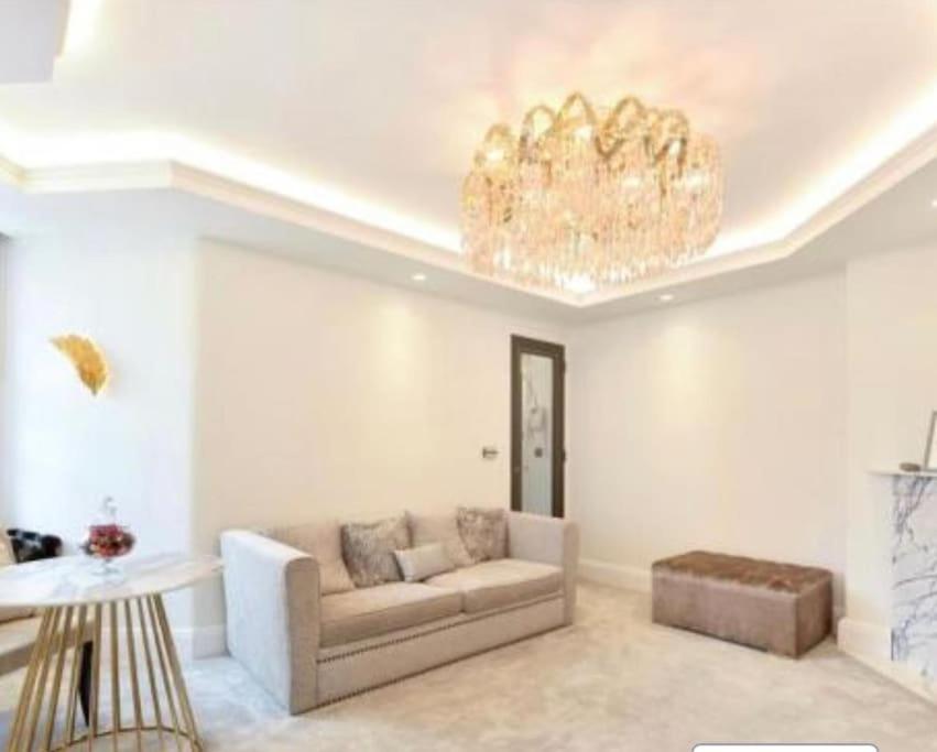 2 bed flat in St Johns Wood, Lontoo (vuoden 2025 päivitetyt hinnat)