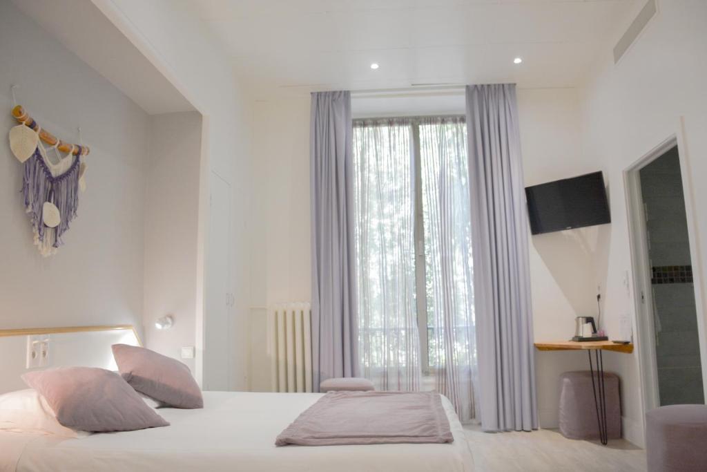 Hotel Busby, Nice (updated prices 2025)