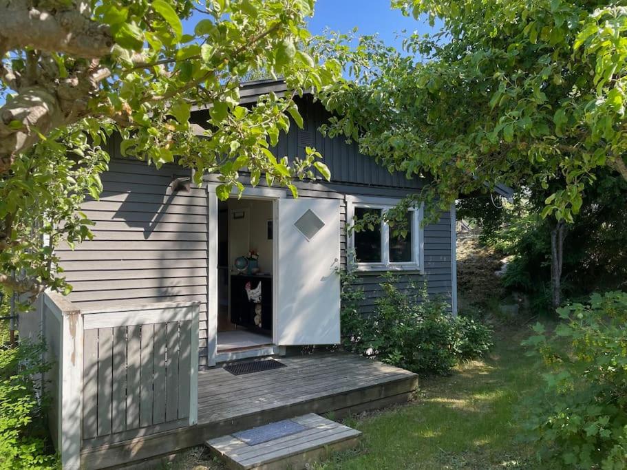 Litet modernt fristående hus i skärgården på Värmdö, Värmdö (updated ...