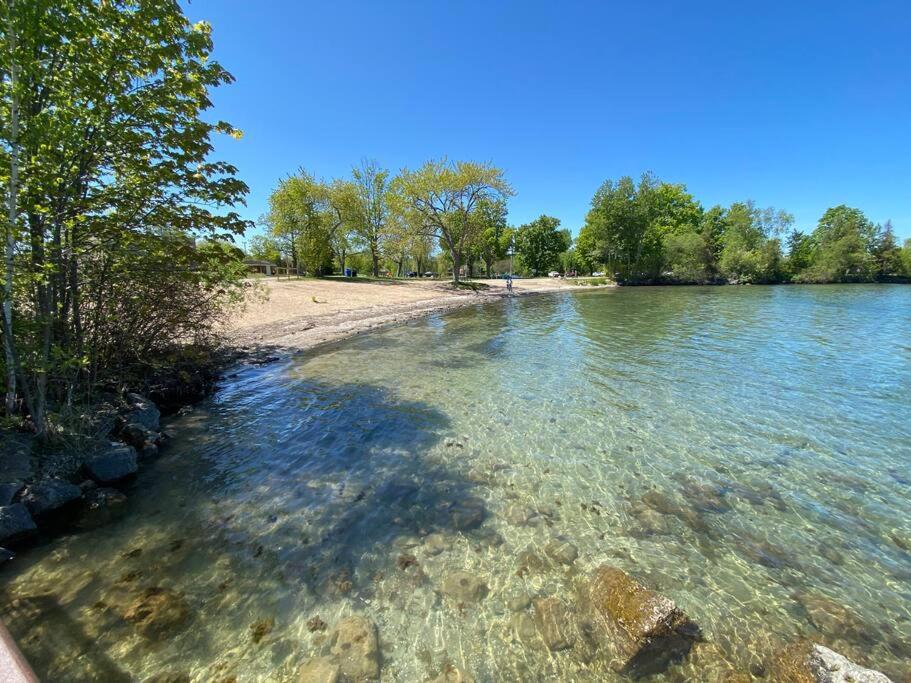 Cottage right across Lake Simcoe in Innisfil, Innisfil (updated prices ...