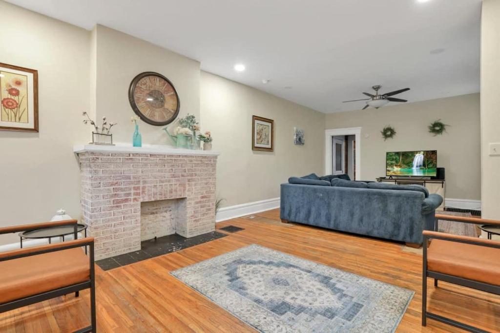 Housepitality - Harrison Mansion - Great Location, Columbus (updated ...