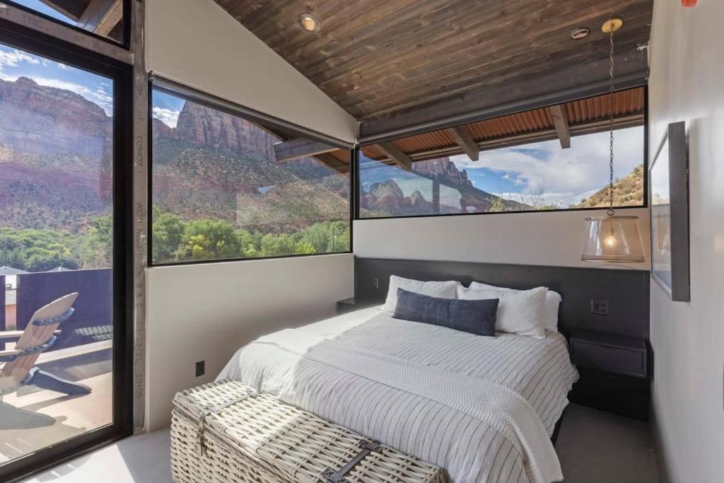 Zion loft with canyon views - unit 3, Springdale (updated prices 2024)