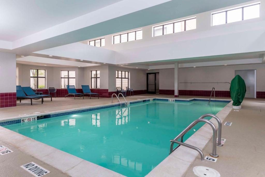 Hampton Inn & Suites St. Louis-Chesterfield, Chesterfield (updated ...