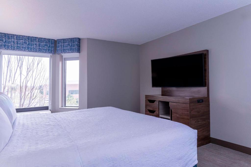 Hampton Inn & Suites St. Louis-Chesterfield, Chesterfield (updated ...