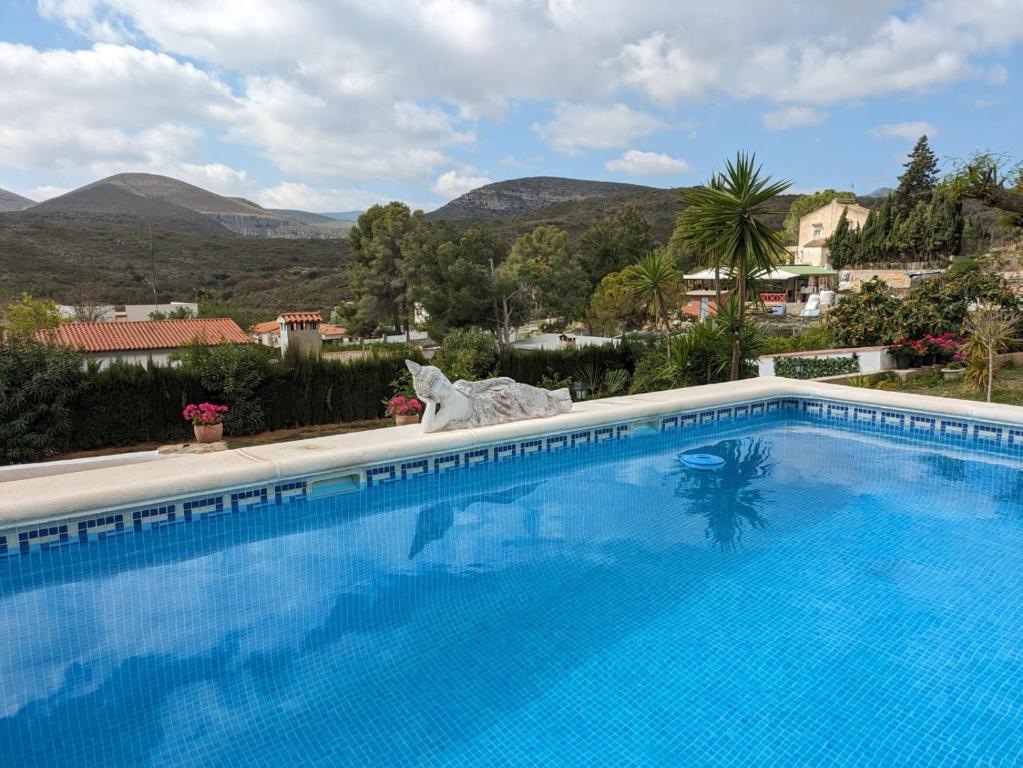 Chalet con piscina, barbacoa y jacuzzi en Valencia, Turís (updated ...