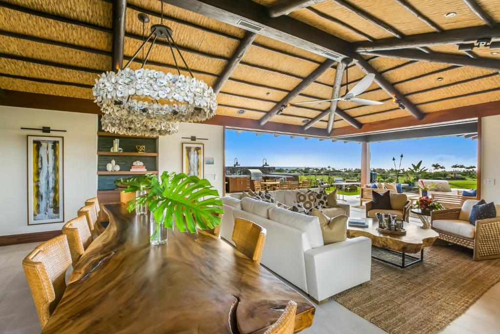 Brand New Custom Bali Inspired Home in Kainani, Koloa (precios ...