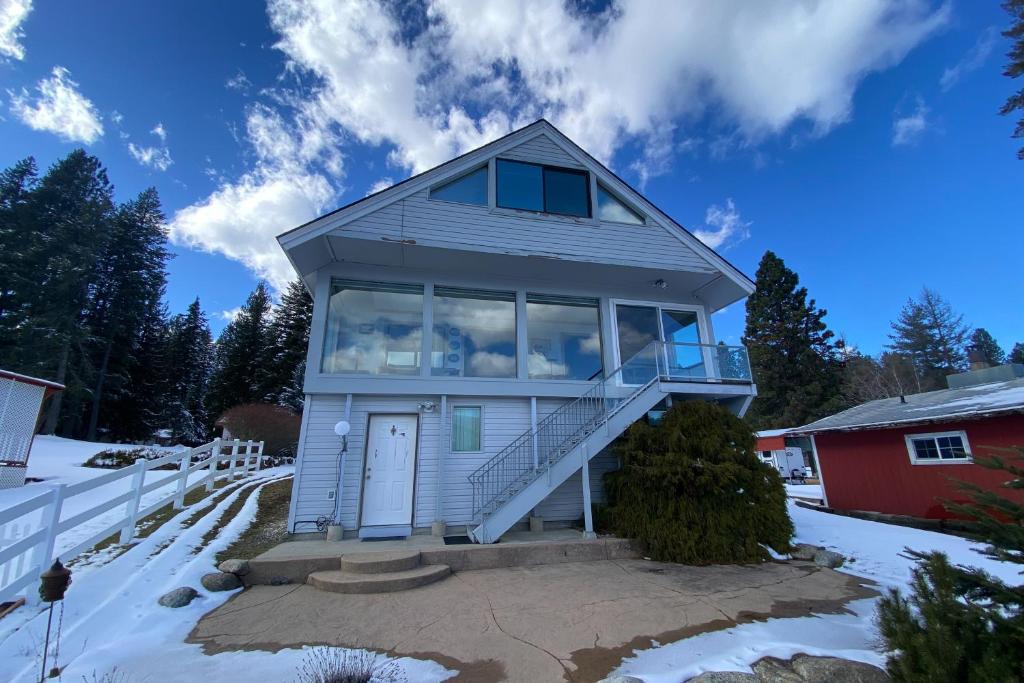 On the Shoreline, Cocolalla (updated prices 2026)