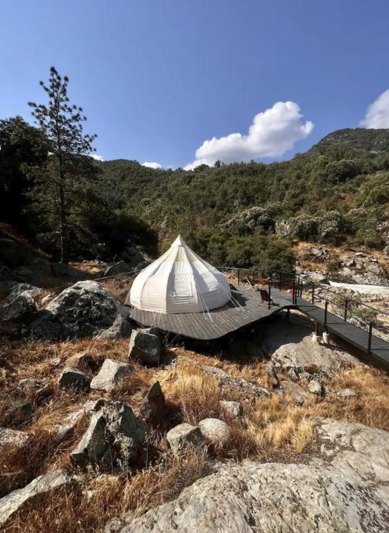 Paradise Ranch Inn - Liberated Tent, Three Rivers (updated prices 2025)