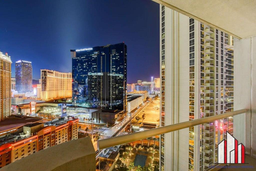 MGM Signature-21-701 1Br2Ba F1 Strip View Balcony, Las Vegas (precios ...