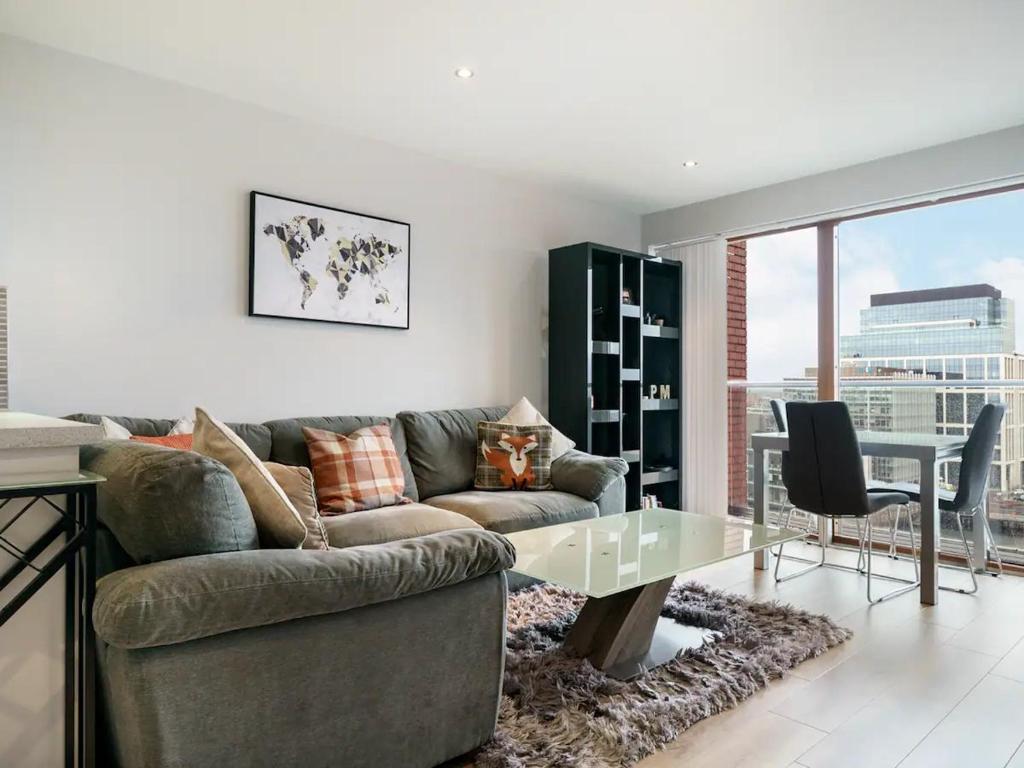 City Centre Cityscape & Sunset Views - Pass the Keys, Belfast (updated ...