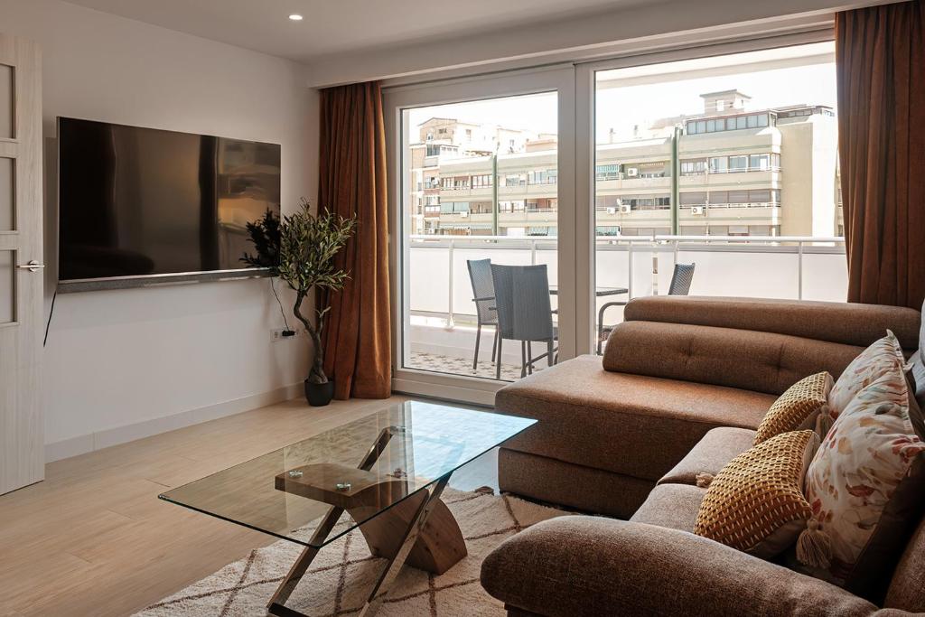 Central Malaga - Steps from the Beach & Historic Center（マラガ）：（最新料金：2026年）