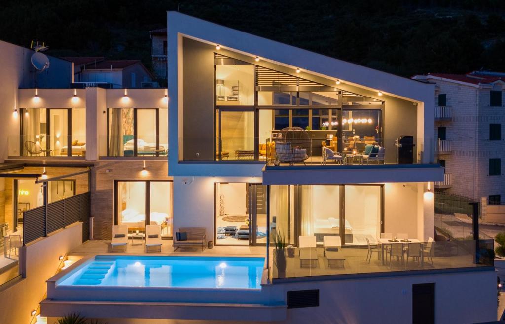 NEW! Villa Flower with 3 en-suite bedrooms, heated pool, sea views ...