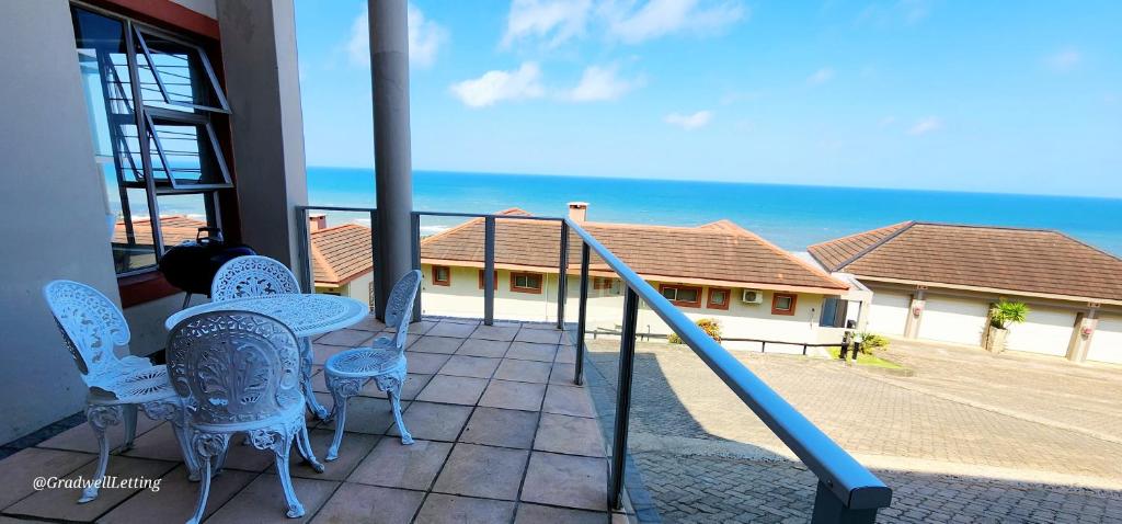 Alomsee 10 - Sleeps 8 with amazing views of the sea, Margate (updated ...